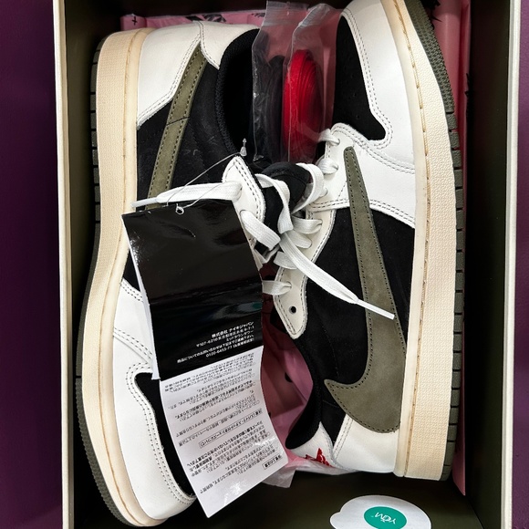Nike | Shoes | Nwt New In Box Nike X Travis Scott Womens Sneakers ...